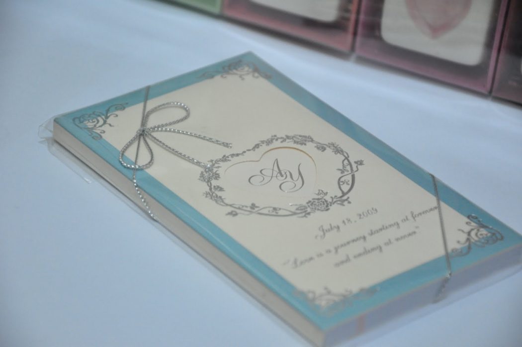 20 unique wedding giveaways ideas | Pouted.com