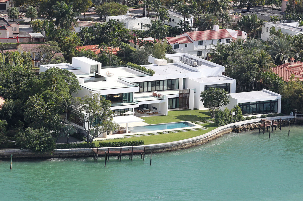 Top 15 Most Expensive Celebrity Homes