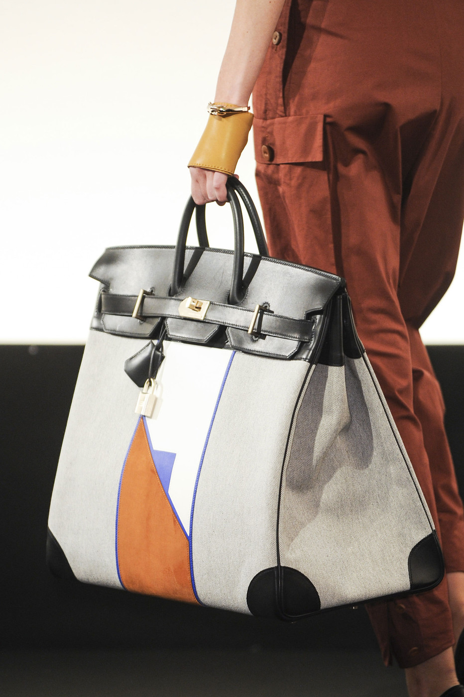 20+ Most Stylish Celebrity Bags