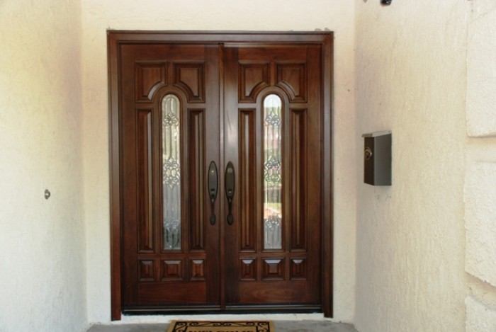 23 Designs To Choose From When Deciding On A Front Door