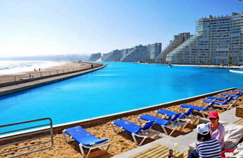 14 Images Of The Biggest Swimming Pools In The World