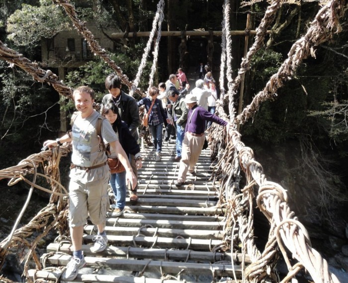 The World’s 15 Scariest Bridges That Will Freeze Your Heart