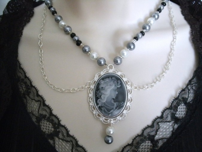 25 Victorian Jewelry Designs Reflect Wealth & Beauty | Pouted.com