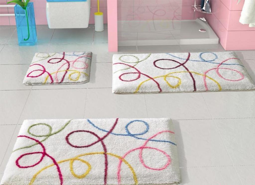 47+ Fabulous & Magnificent Bathroom Rug Designs