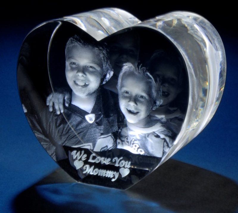 49 Most Fabulous 3D Portraits In Glass