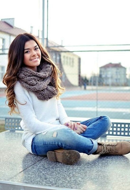 20+ Catchiest Scarf Trends For Women