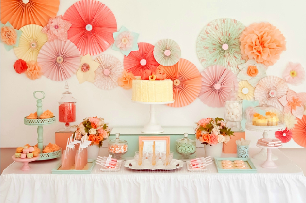 15 Creative Ideas For Hosting Party In Small Spaces