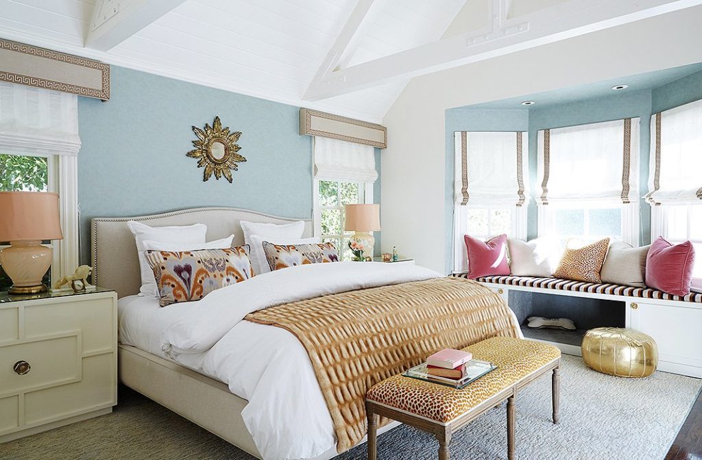 How To Choose Bedroom Furniture And Decor