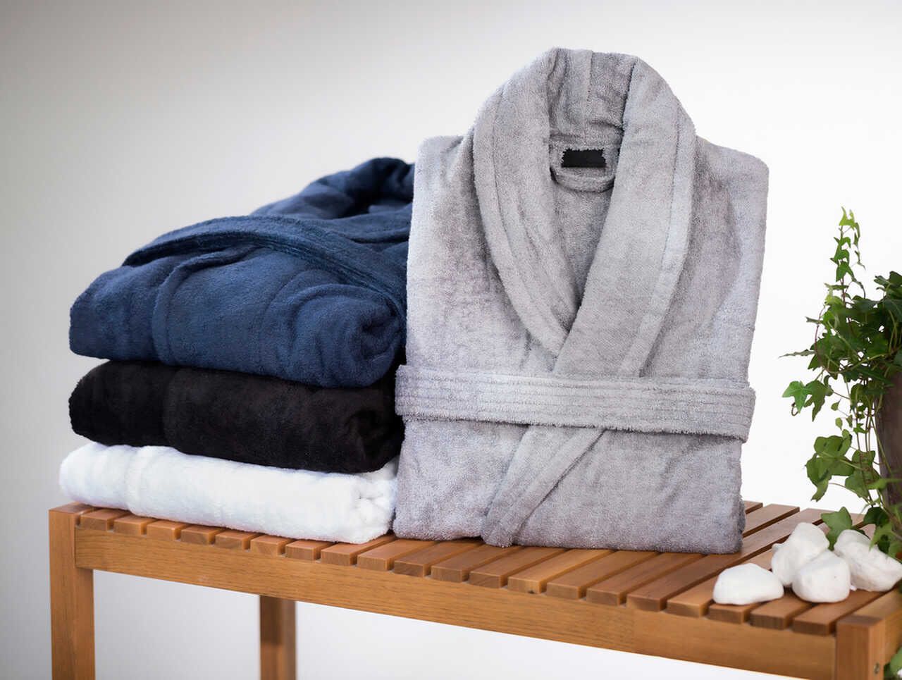 The Ultimate Guide To Choosing The Perfect Bathrobe For Every Season